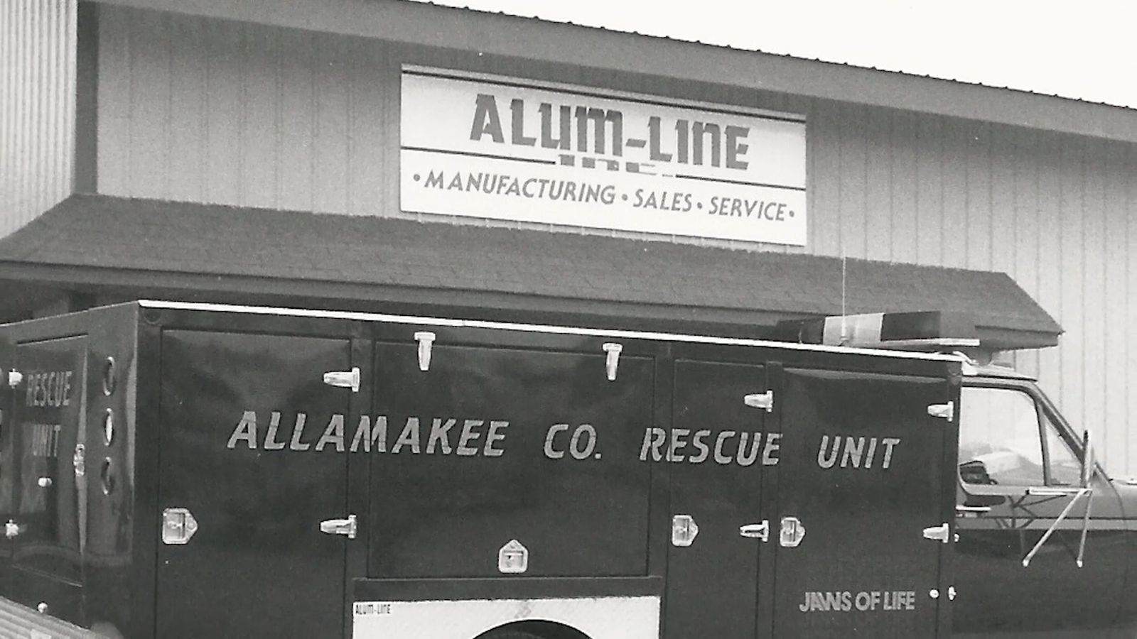 Bumper Pull Dump Box Trailers | Dump Trailers | Alum-line